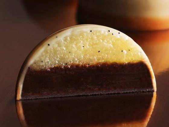 Guide to Enrobed Bonbons & Framed Fillings | callebaut.com